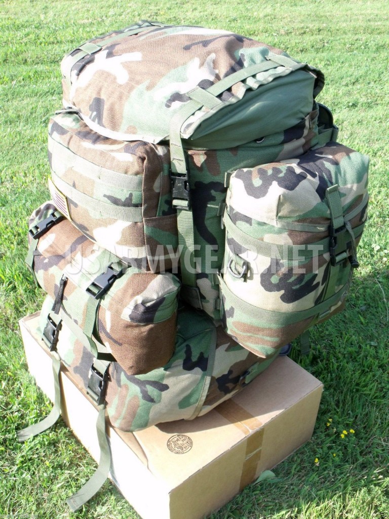 Nice Set Lot of 2 US Army Molle II Woodland Camouflage Sustainment ...