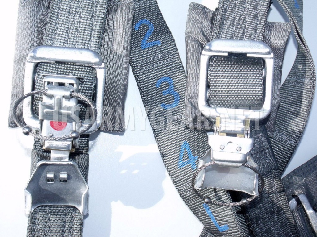 New 2012 Military T10 D Parachute Bag, Packtray, Complete Harness ...