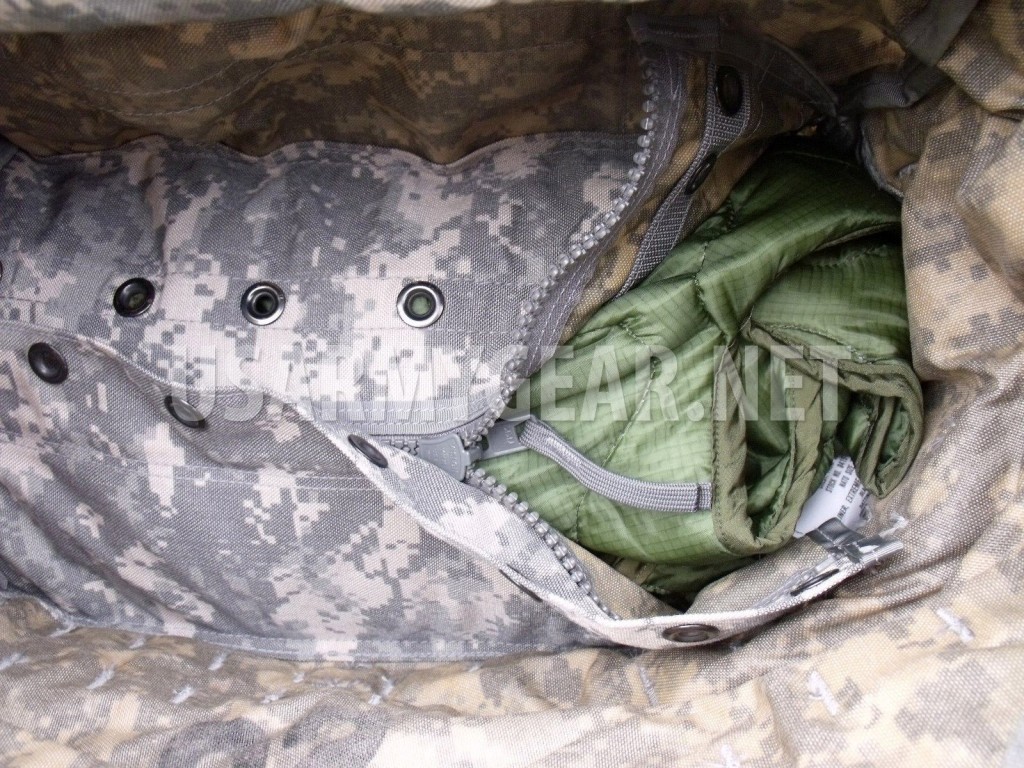 Loaded US ARMY ACU Rucksack, Backpack w. Frame Belt Straps + 6 Utility ...